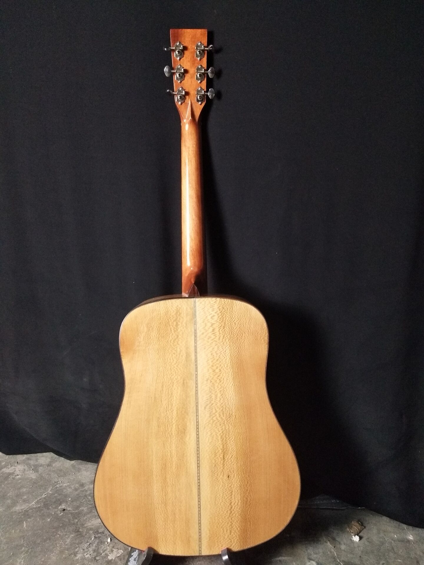 6 String Collection – Byroncustomguitars